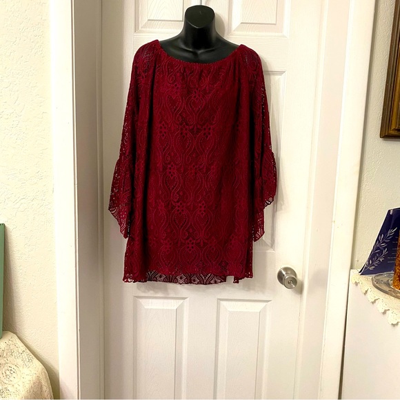 Brittany Black | Tops | Brittany Black Woman Lace Overlay Gypsy Tunic ...